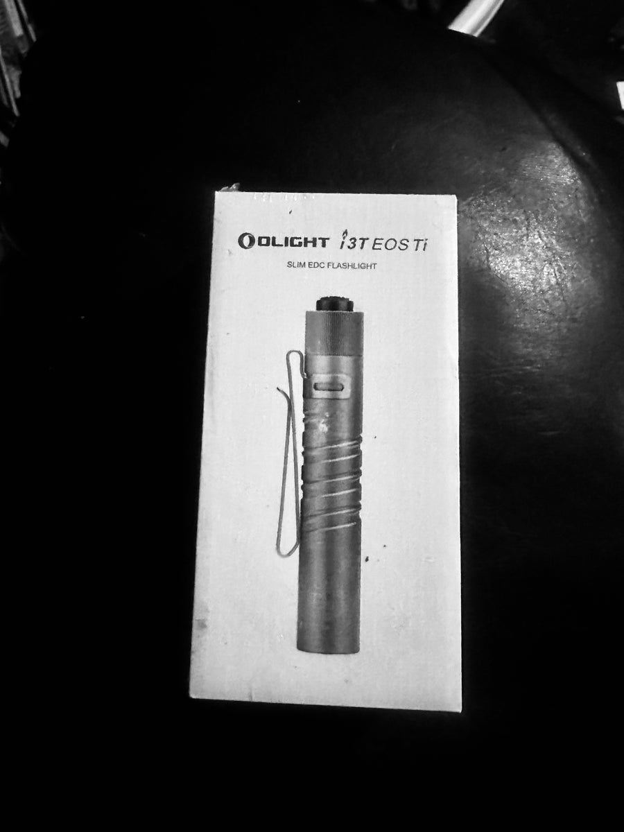 Olight i3T EOS Ti - Limited Edition - Flashlight - NIB – Beeyoutiful.com